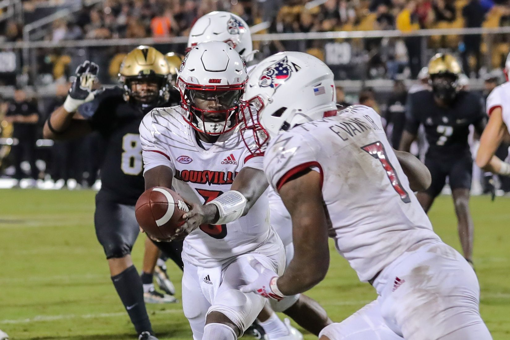 Highlights, Photos and Notes: Louisville Football 20, UCF 14 - Sports ...
