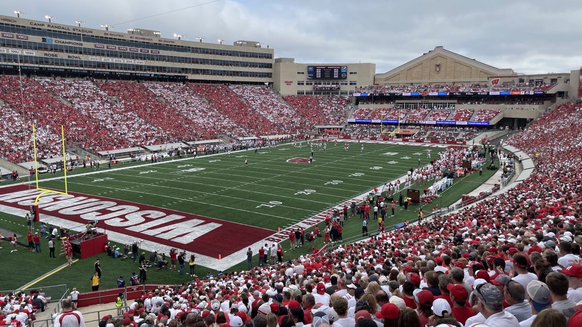 Road To CFB: Wisconsin Football Game Day - Sports Illustrated TCU ...