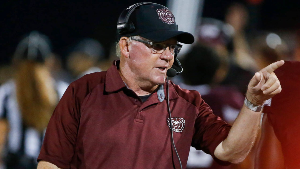 Just when we thought we had everything figured out, the Hogs have Bobby ...