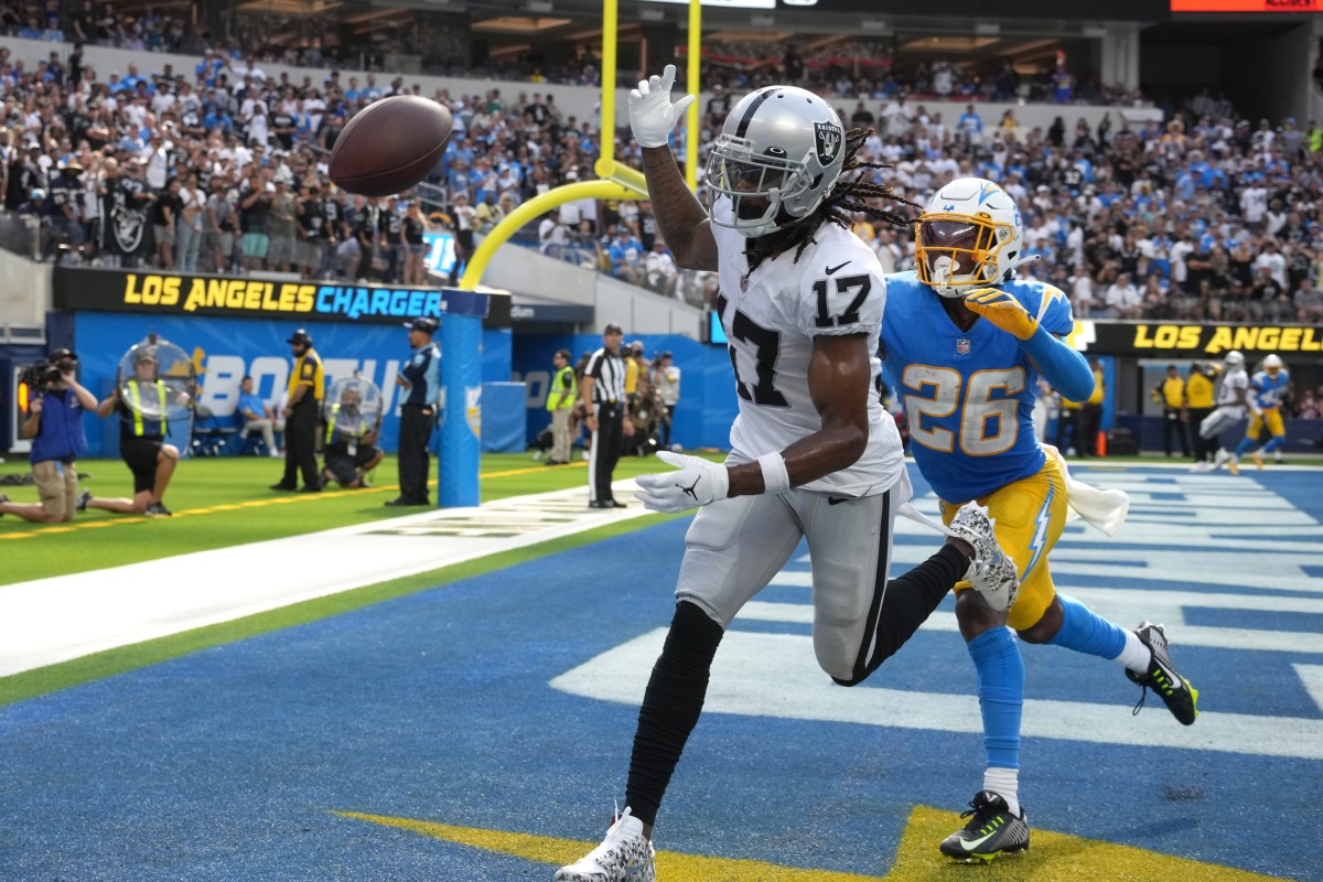 Las Vegas Raiders WR Davante Adams' First TD was Something Special ...
