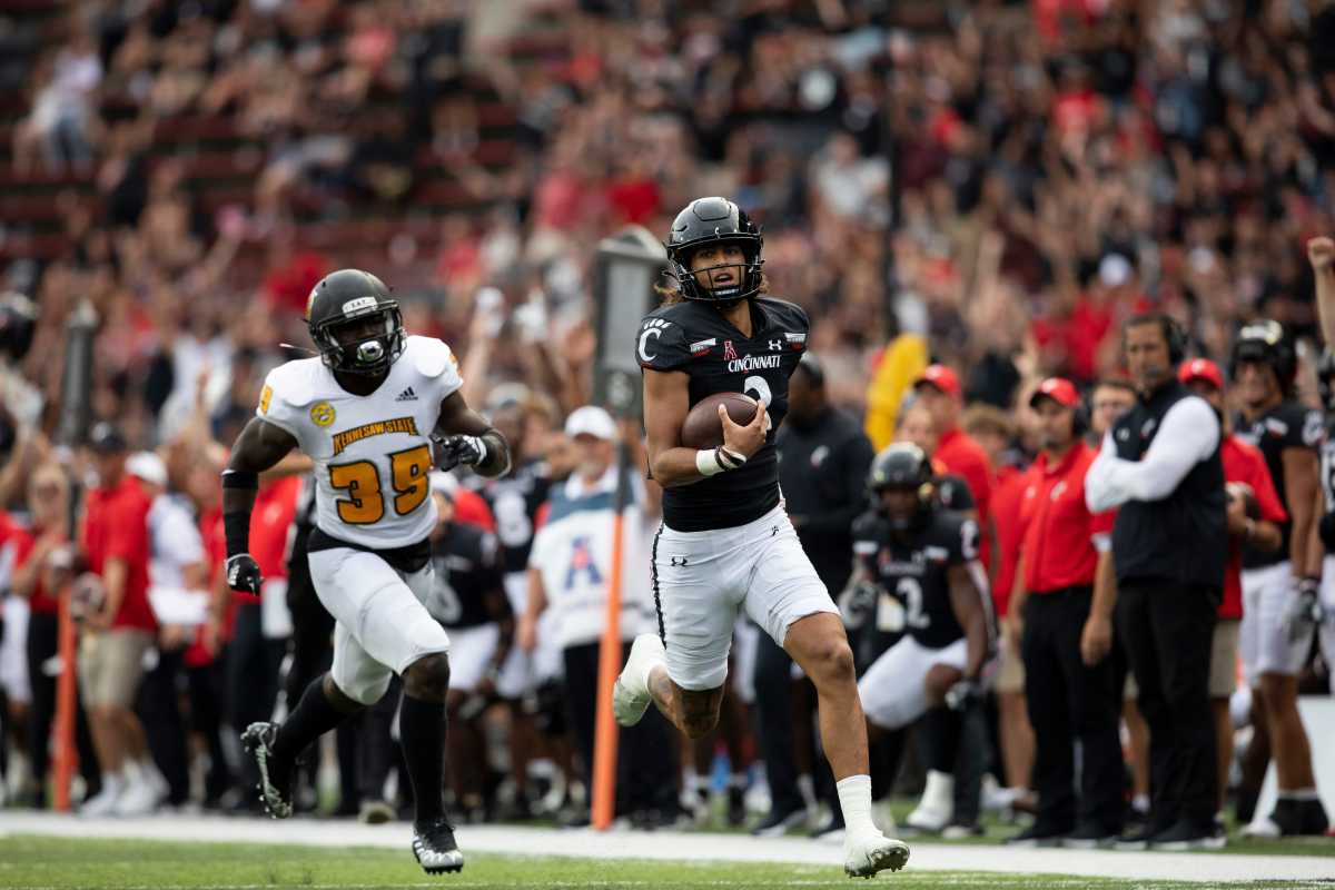 UC Narrowly Outside Major Polls Heading Into Battle for the Victory ...