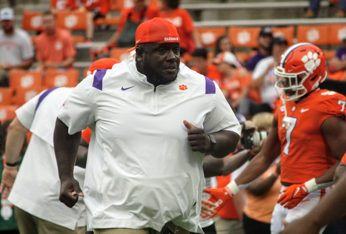 Eason Challenges Clemson Tigers' Run Defense to Show More Heart ...