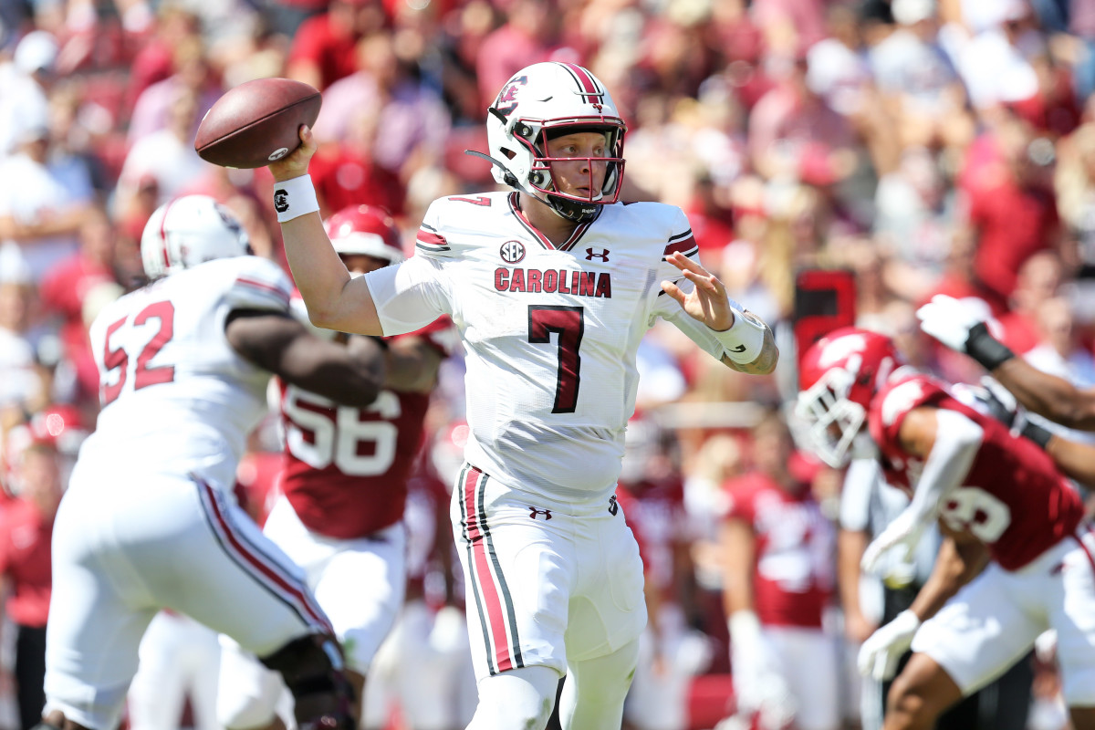 South Carolina's Spencer Rattler Has Big Challenge With Georgia ...