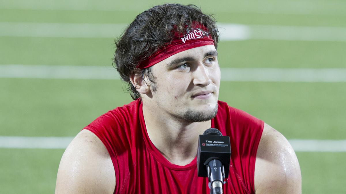 Ohio State Freshman Caden Curry Earning Playing Time At DE - Sports ...