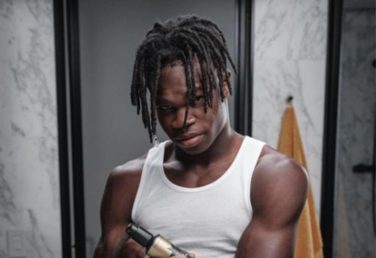 Jackson State's Travis Hunter NIL Deal with HBCU Legend Michael Strahan ...