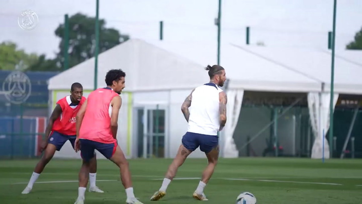 At home! Watch Sergio Ramos moments inside PSG squad - Soccer ...