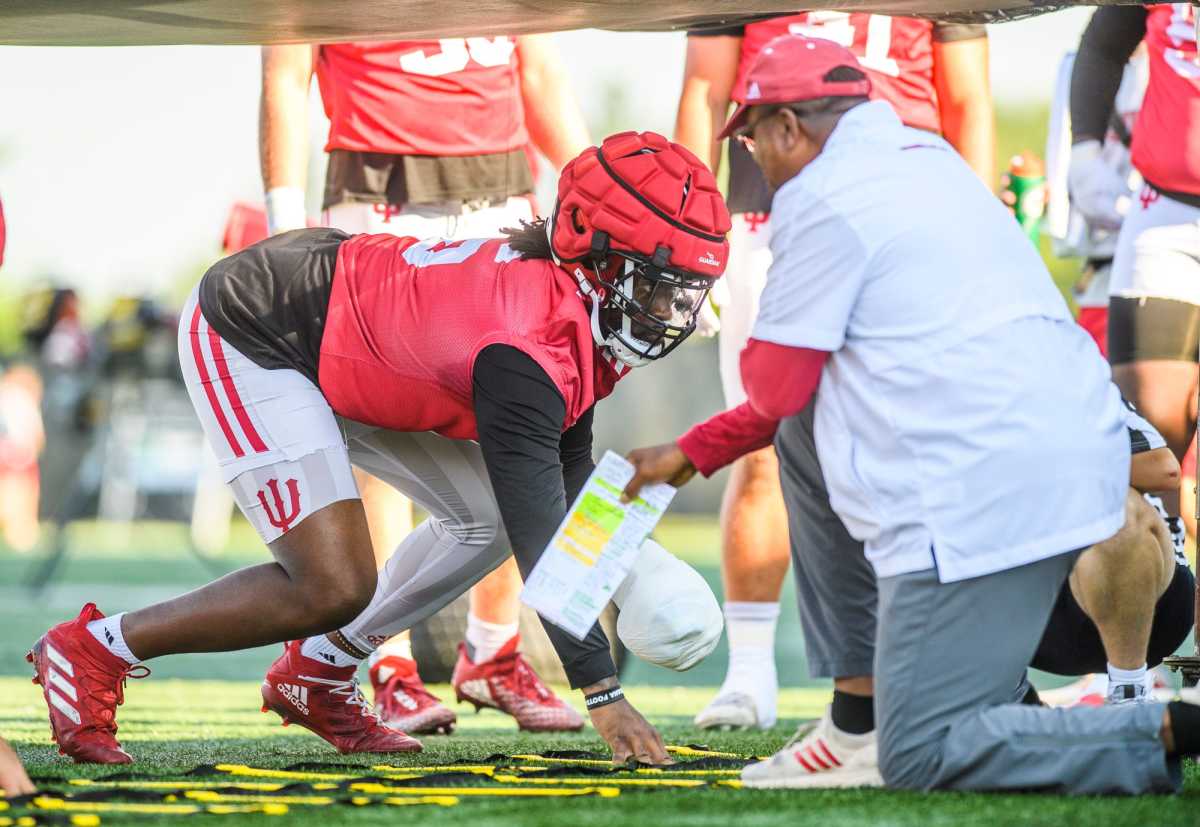 Indiana Football Injury Update: James Head Jr. and Jonathan Haynes ...