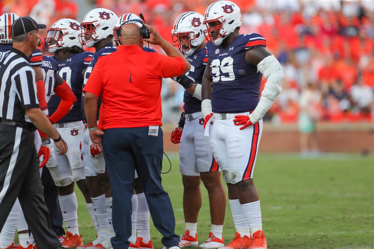 Auburn's Defensive PFF Grades vs LSU - Sports Illustrated Auburn Tigers ...