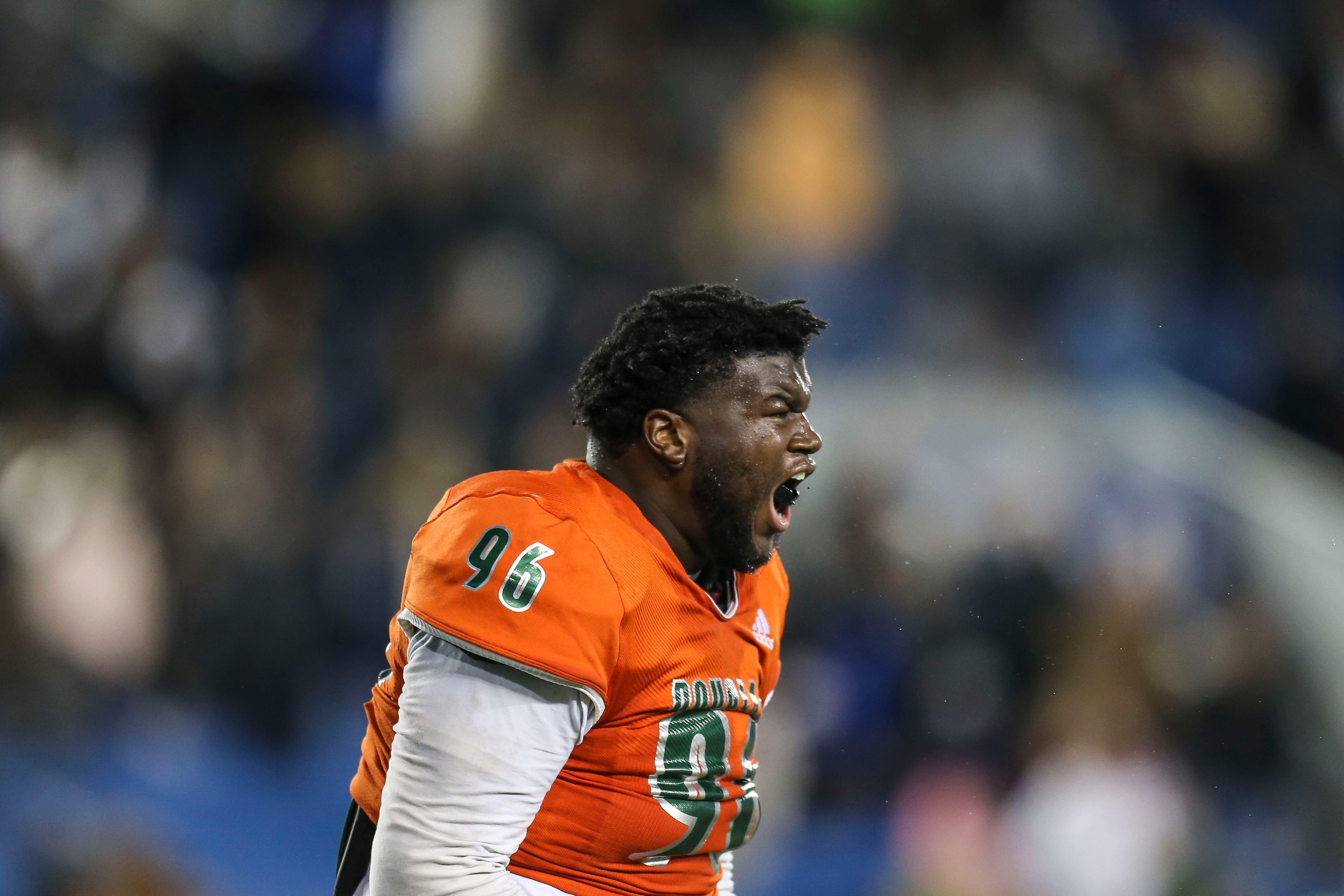 Auburn football picks up commitment from three-star DT Jamarrion ...