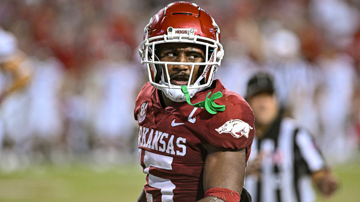 When you want to know what's going on with Razorbacks' defense, talk to ...