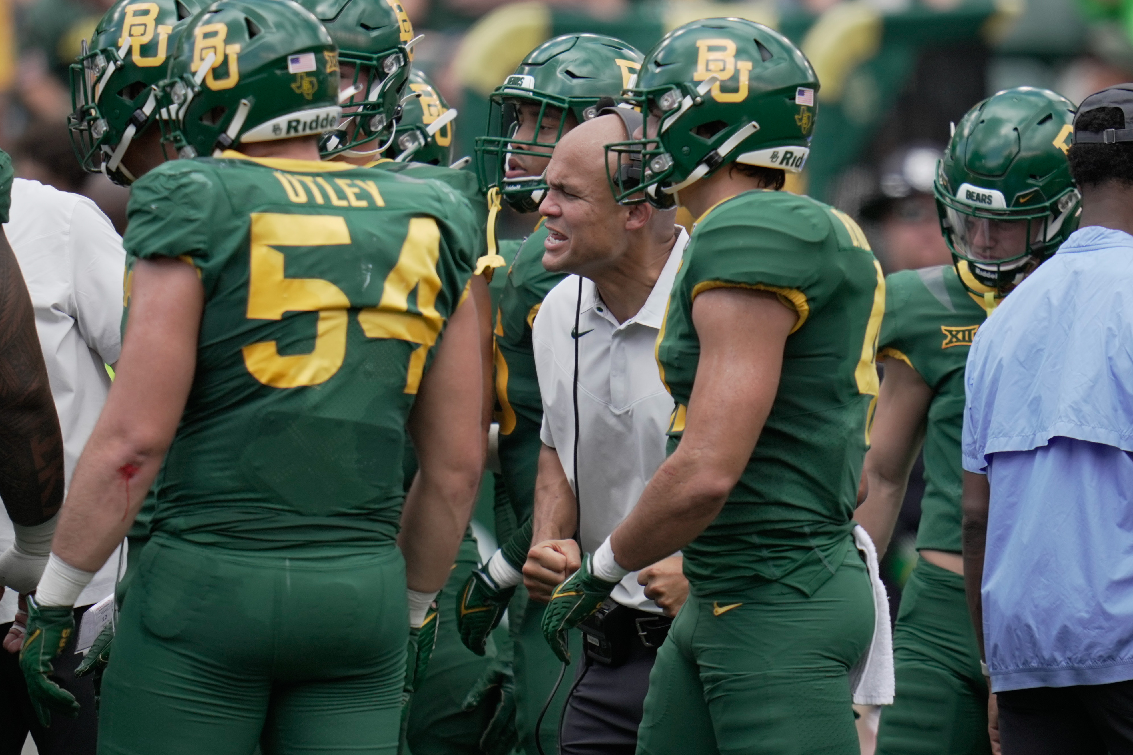 Heavy is the Head: What the Baylor Bears Are Battling in Big 12 ...