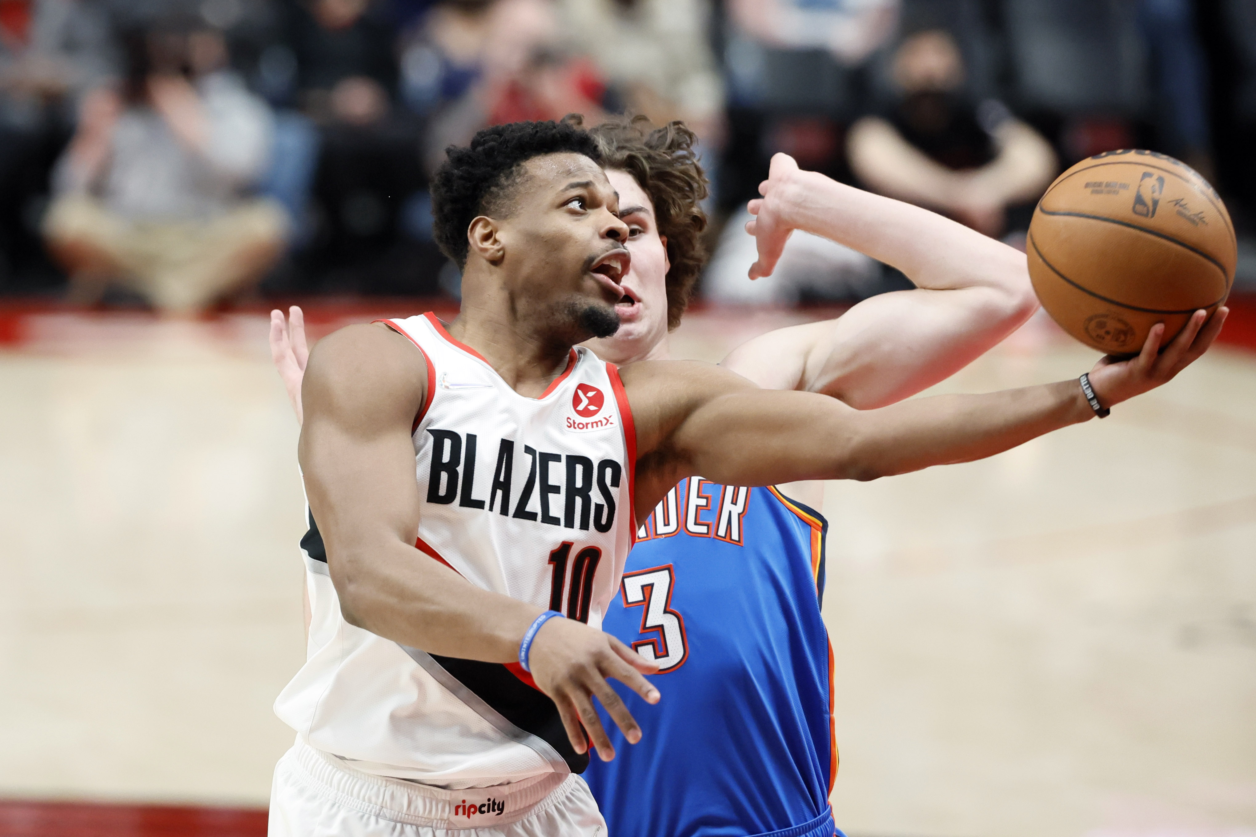 Hornets sign Dennis Smith Jr - Sports Illustrated Charlotte Hornets ...