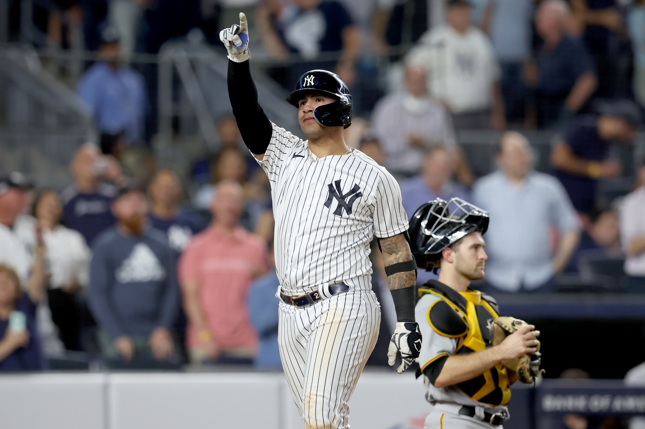 New York Yankees 2B Gleyber Torres Makes History With Two Home Runs in One Inning - Sports ...