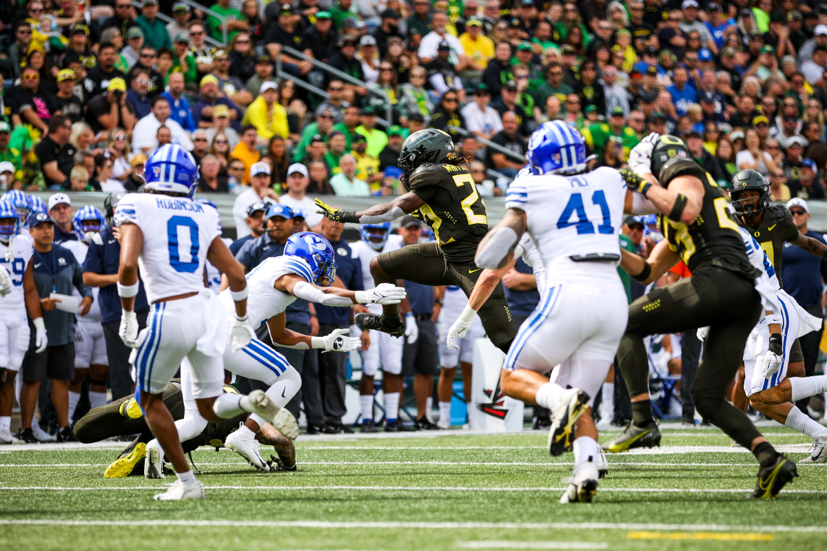 Oregon Football: Three Keys to Victory for the Ducks Against the ...