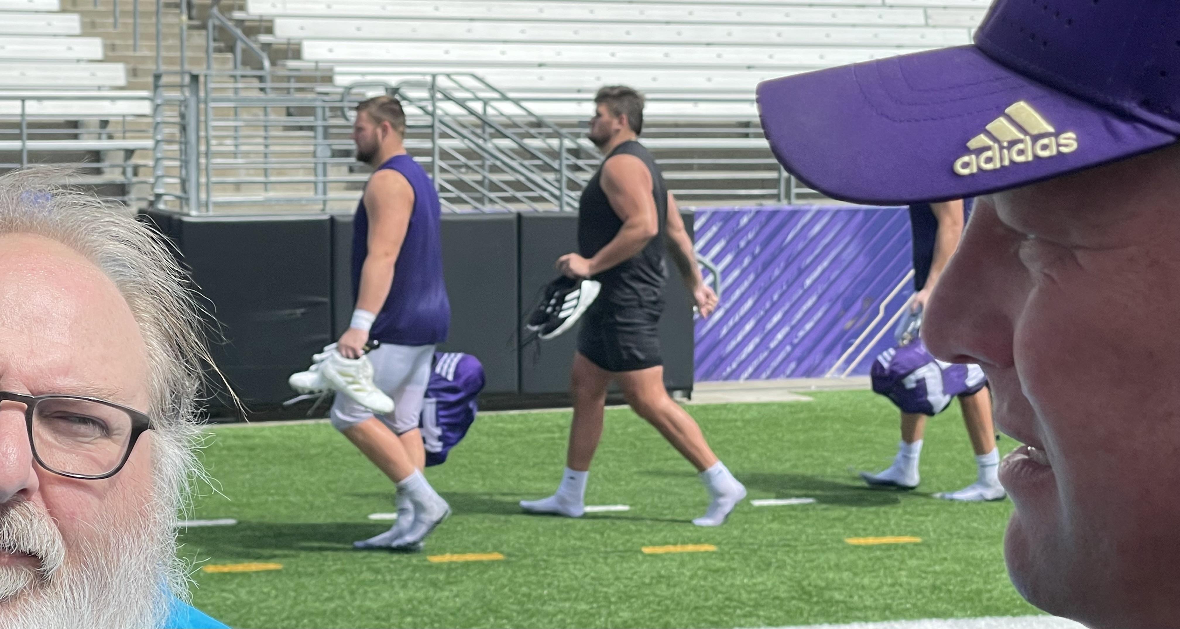 If Everyone's Healthy, Here's Who Starts at Husky Left Tackle - Sports ...