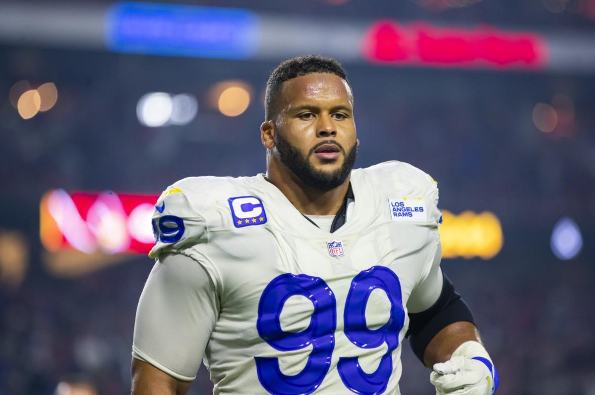 Arizona Cardinals Showing Nothing but Respect to Aaron Donald - Sports ...