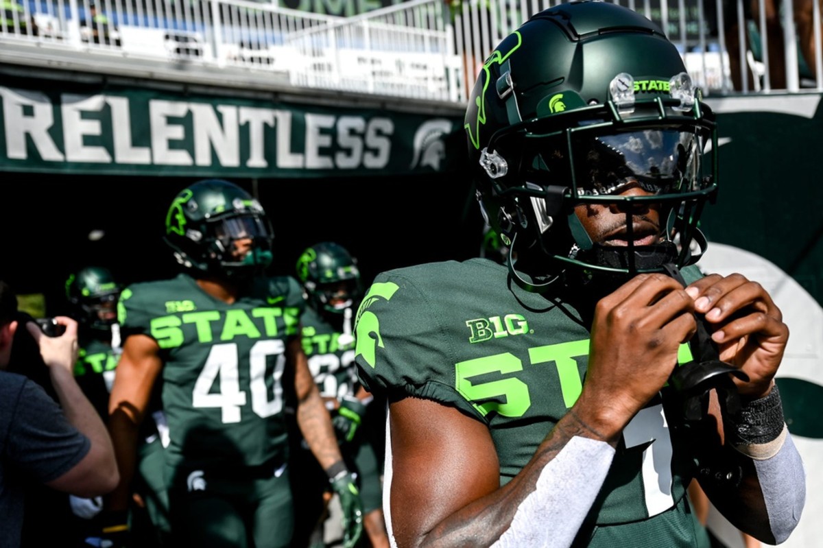 Michigan State football injury update: Jayden Reed dressed, Jacob Slade ...