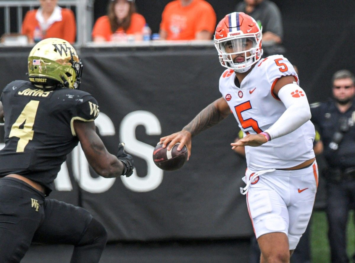 DJ Uiagalelei Named to Great 8 Quarterbacks for Week 4 - Sports ...