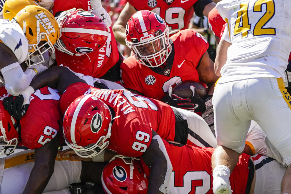 REACTION: What Just Happened? Georgia Football Struggle Versus Kent ...