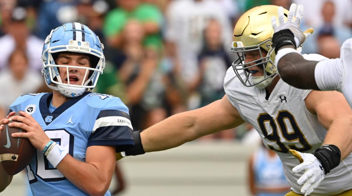 First Half Analysis: Notre Dame 24, North Carolina 14 - Sports Illustrated Notre Dame Fighting ...