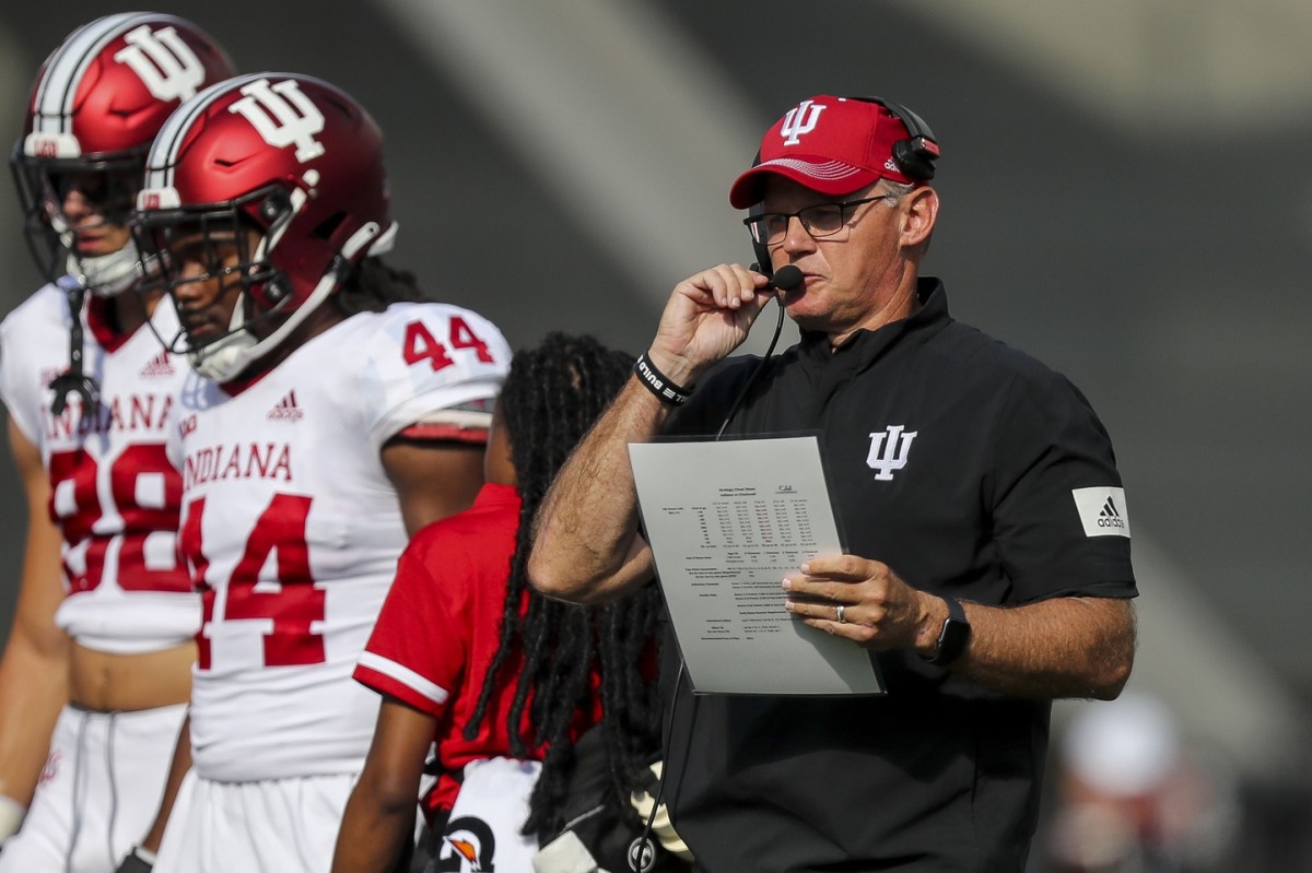 Cincinnati Defeats Indiana 45-24 for Hoosiers' First Loss of Season ...