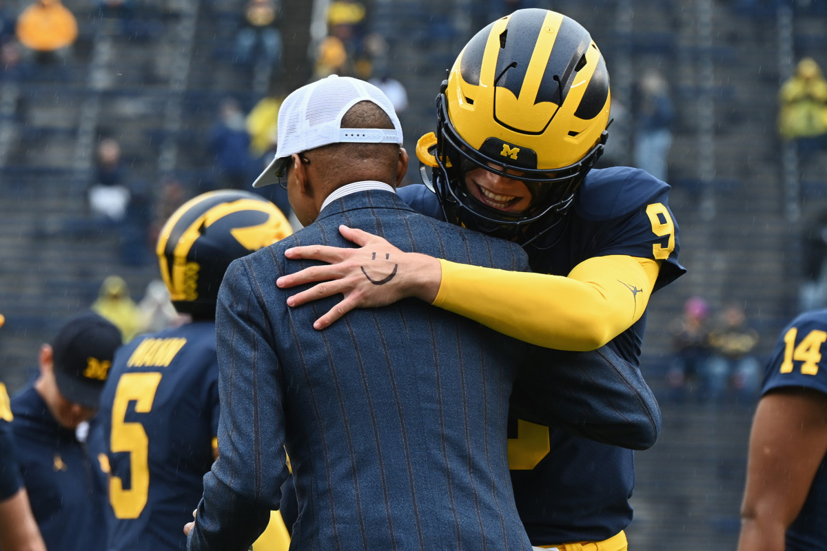 Here's Why JJ Draws The Smiley Face - Sports Illustrated Michigan ...