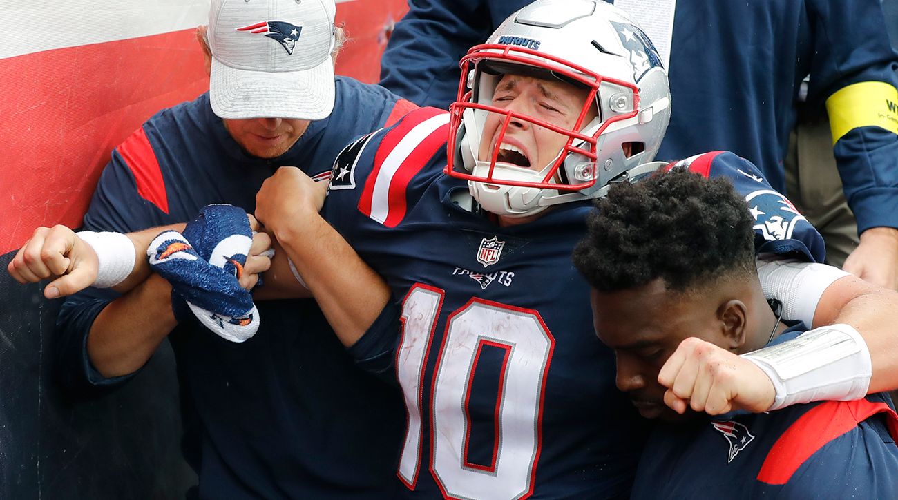 Patriots’ Mac Jones Suffers Apparent Ankle Injury vs. Ravens - Sports ...