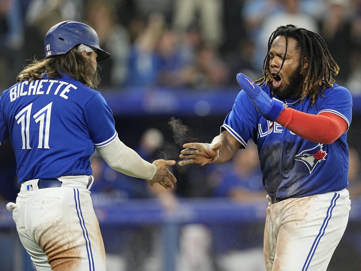 WATCH: Vladdy Jr. Walks Off Yankees, Keeping Yankees from Clinching ...