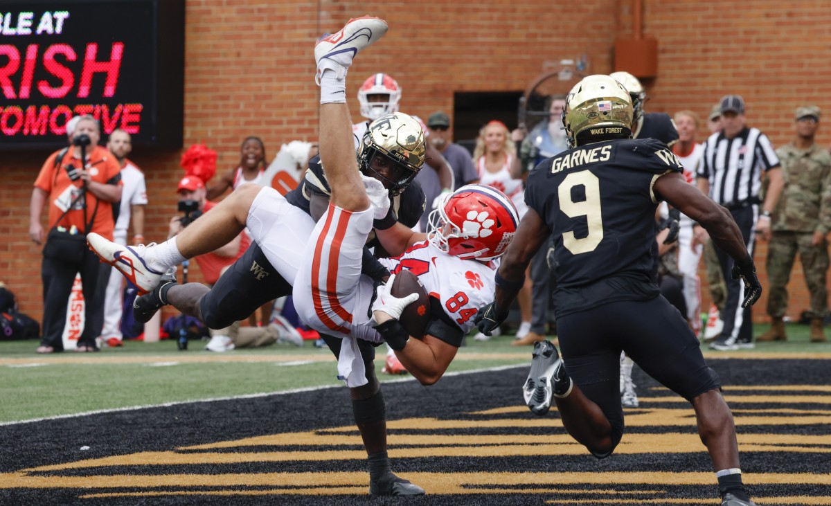 Davis Allen-DJ Uiagalelei Relationship Off Field Helps Clemson Tigers ...