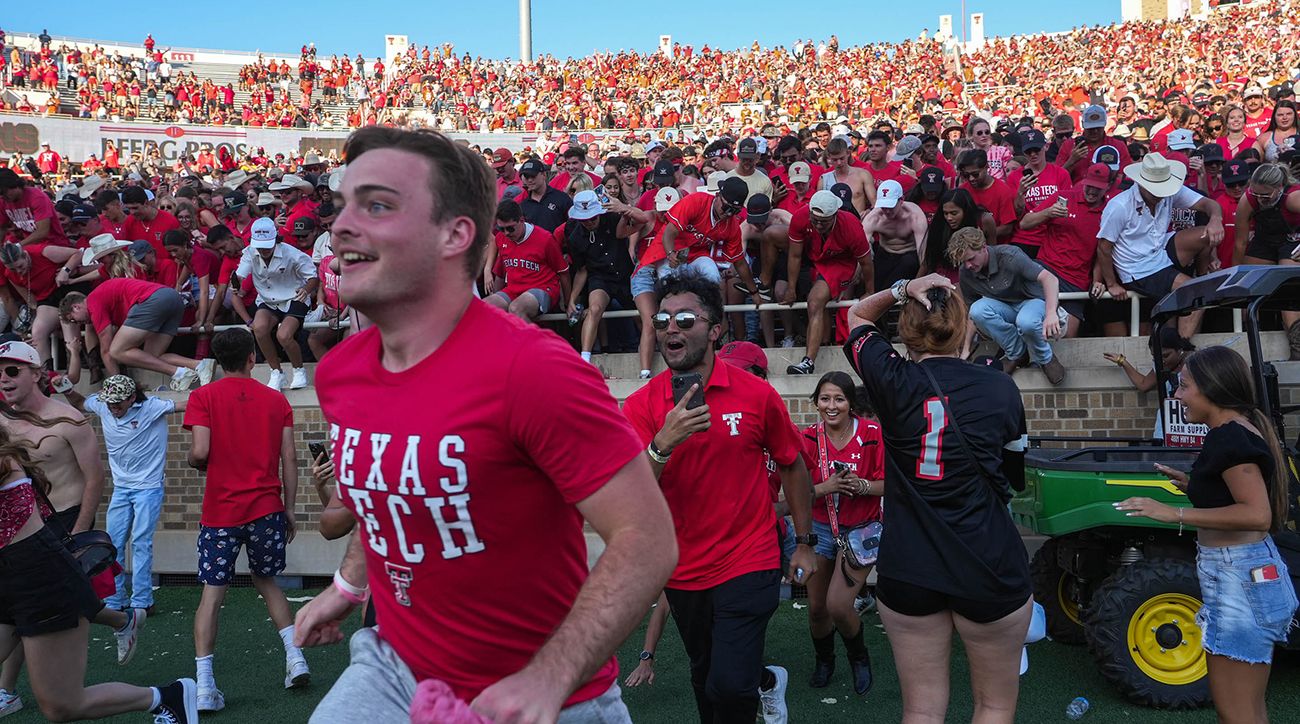 Sponsor to Pay Texas Tech’s Fine for Fans Storming Field - Sports ...