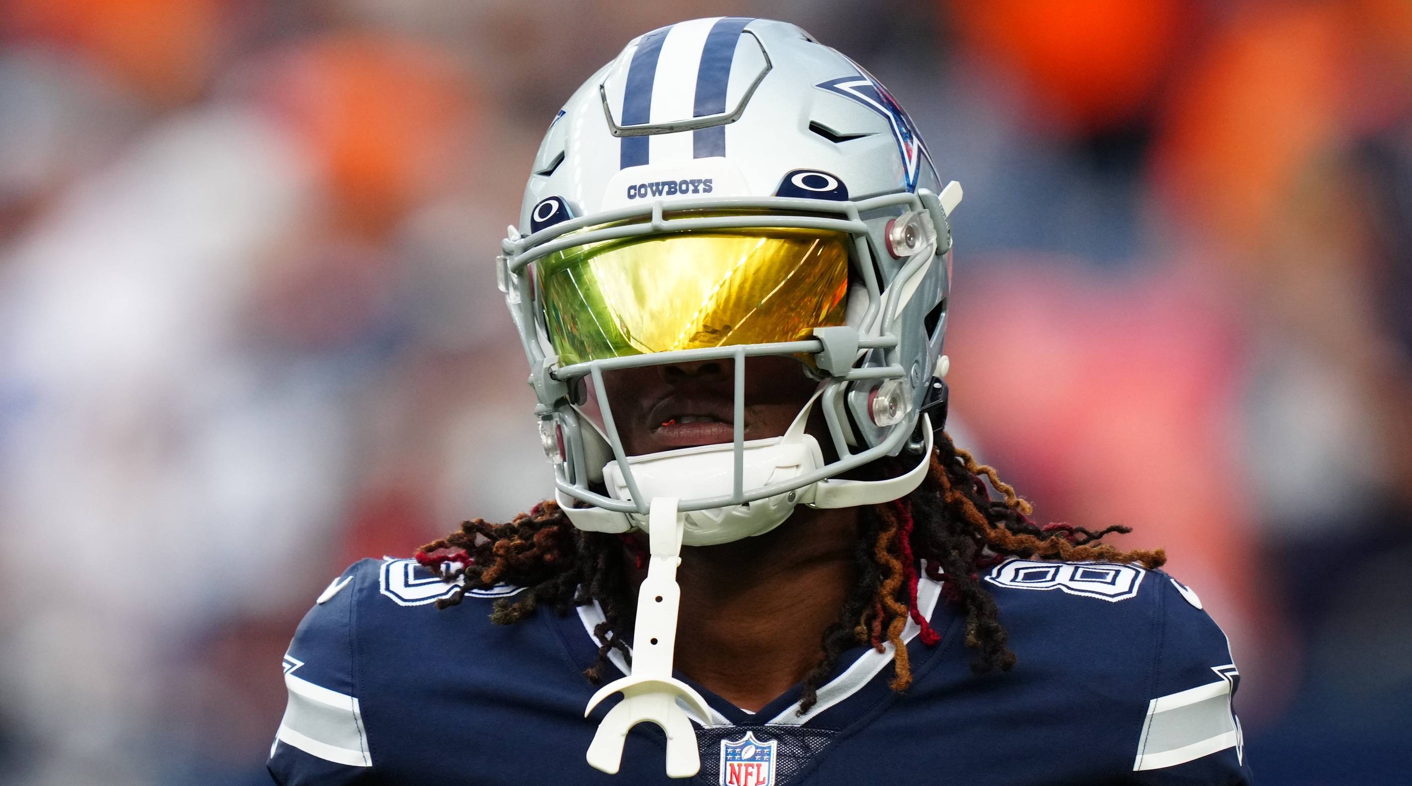 Photographer Reacts to ‘MNF’ Collision With Cowboys’ CeeDee Lamb ...