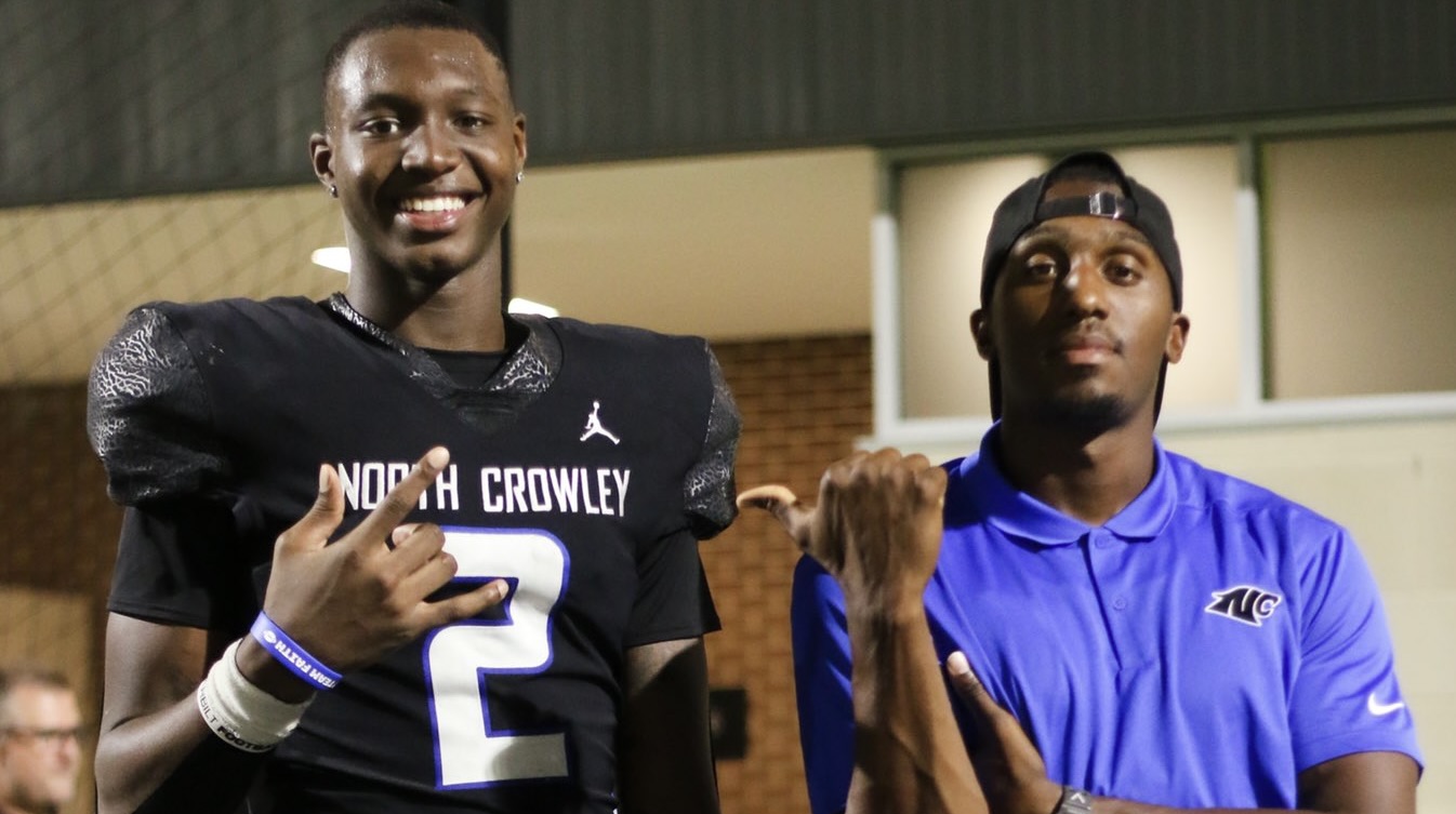 Huskies Offer Texas Tight End Committed to Vanderbilt - Sports ...