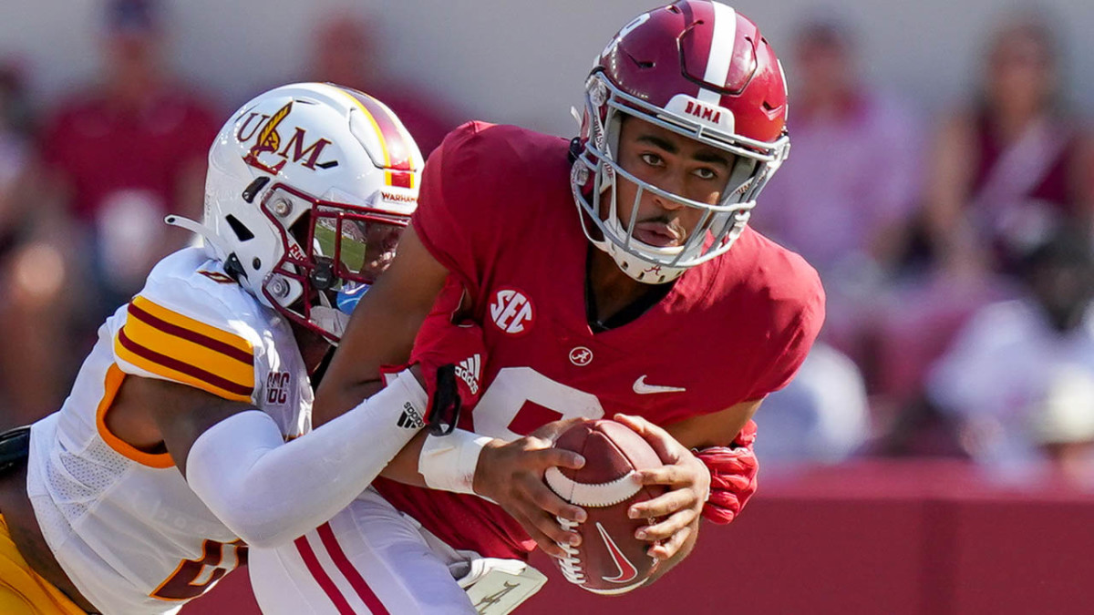 Razorbacks' defense focusing on keeping Alabama quarterback Bryce Young ...