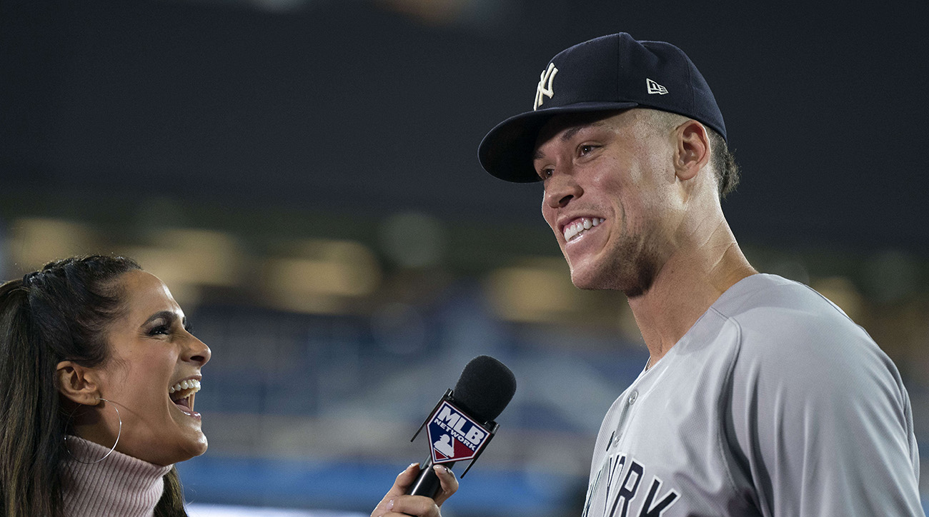 Blue Jays Fan Upset After Aaron Judge’s 61st HR Ball Hits Glove ...