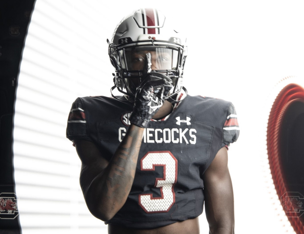 Prized 2024 South Carolina WR Mazeo Bennett Jr. Trims List Ahead of ...