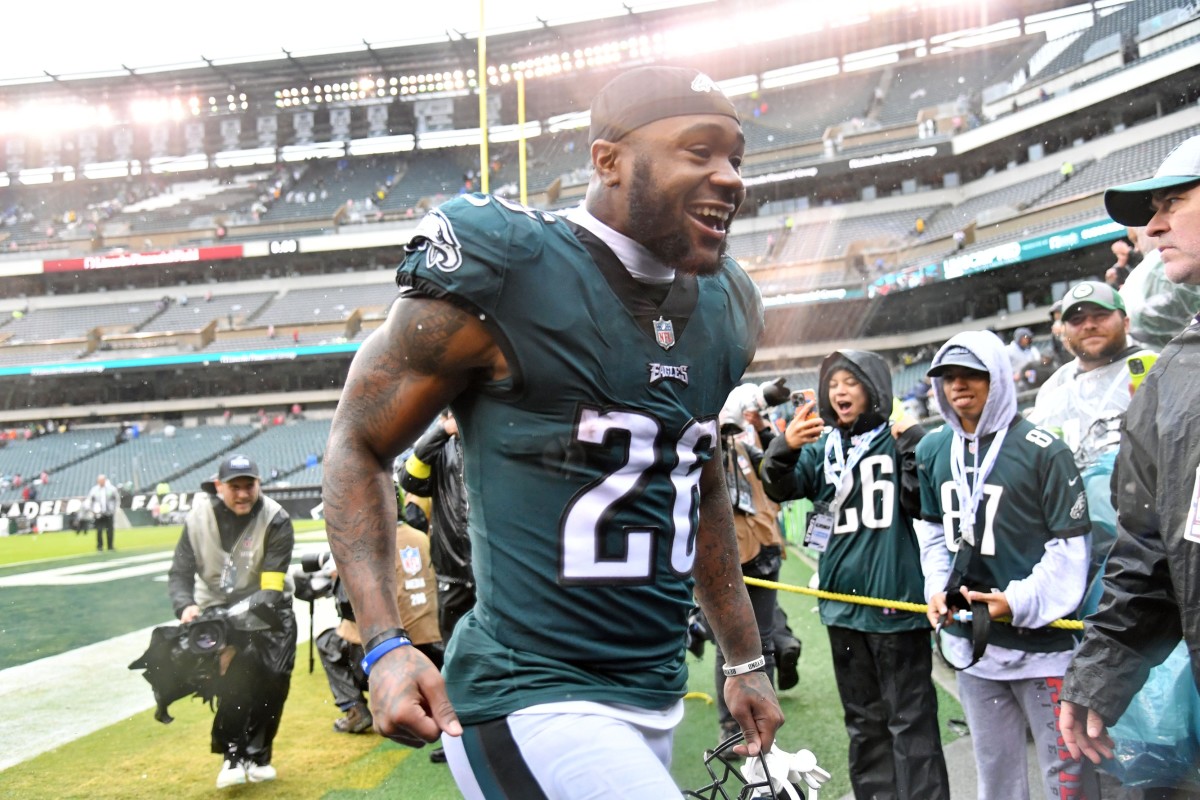 Miles Sanders' Career-Day Pushes Philadelphia Eagles to 4-0 - Sports ...
