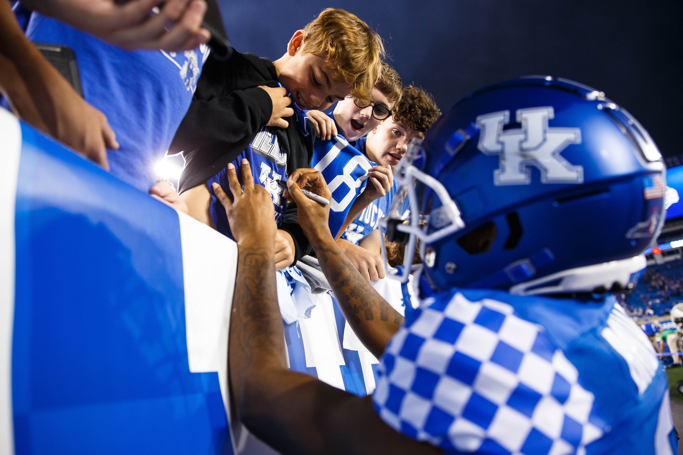 Kentucky vs. Mississippi State Set For Night Kick at Kroger Field ...