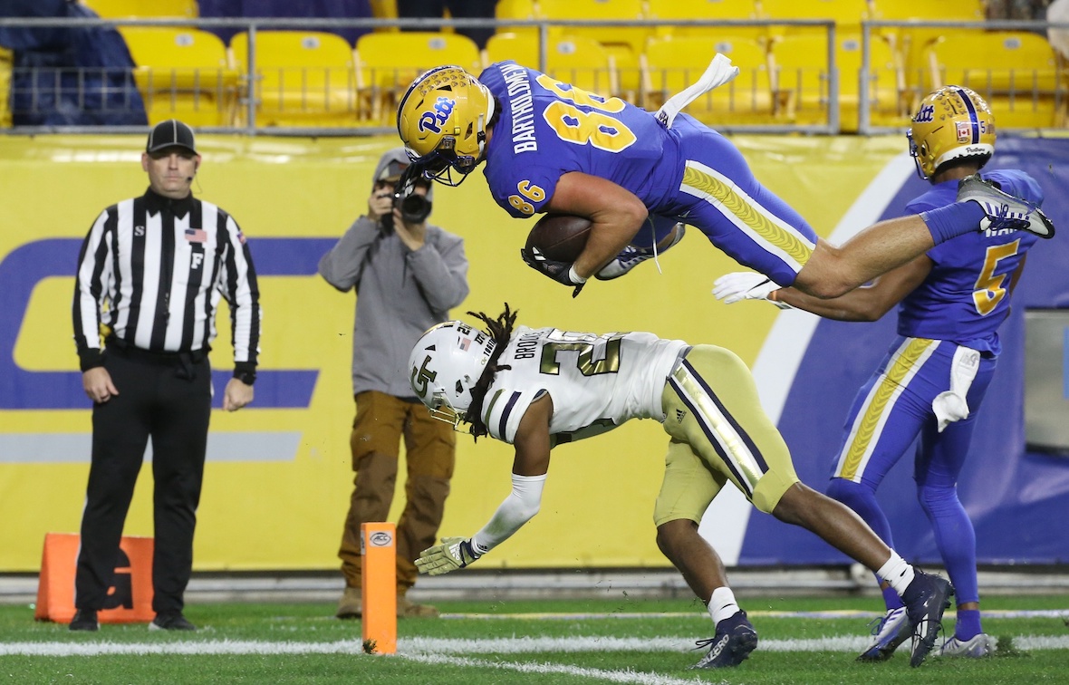 Pitt Panthers Offense Seeking Bigger Role for TE Gavin Bartholomew ...