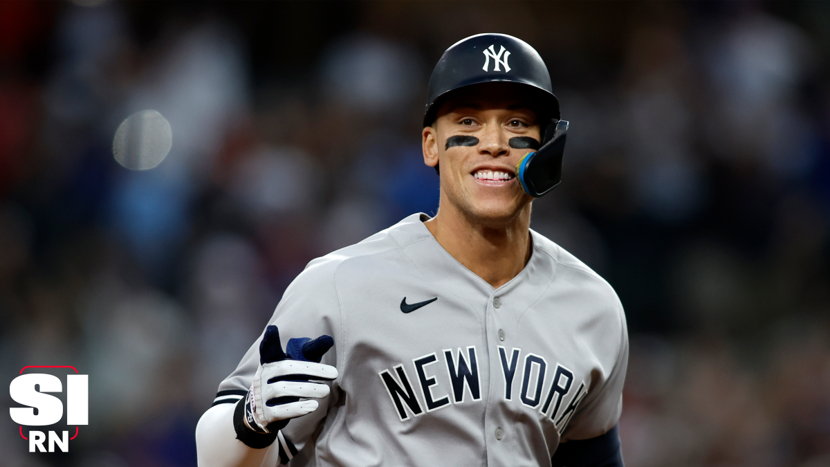 Yankees' Aaron Judge Hits 62nd Home Run, Passing Roger Maris for Most in a Season in American ...