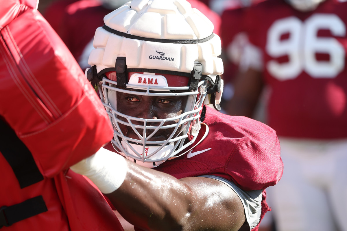 Why 8 Tackles by Jahiem Oatis at Arkansas Stood Out So Much: All Things ...