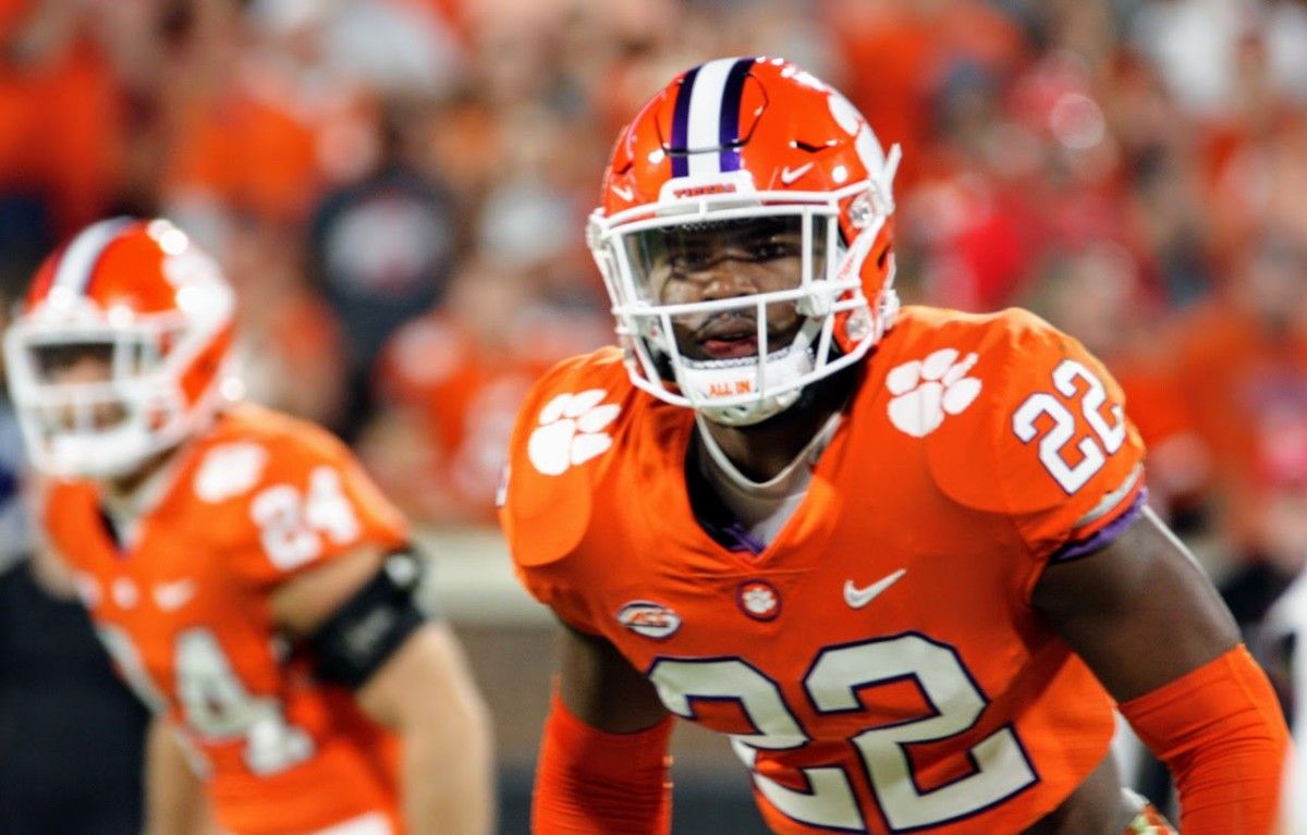 Clemson Tigers Linebacker Heading to NFL - Sports Illustrated Clemson ...