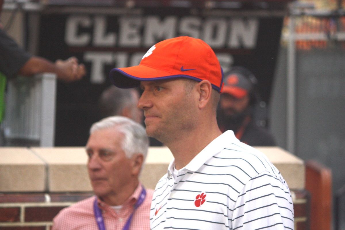 Clemson OC Brandon Streeter is Making Dabo Swinney Look Pretty Good ...
