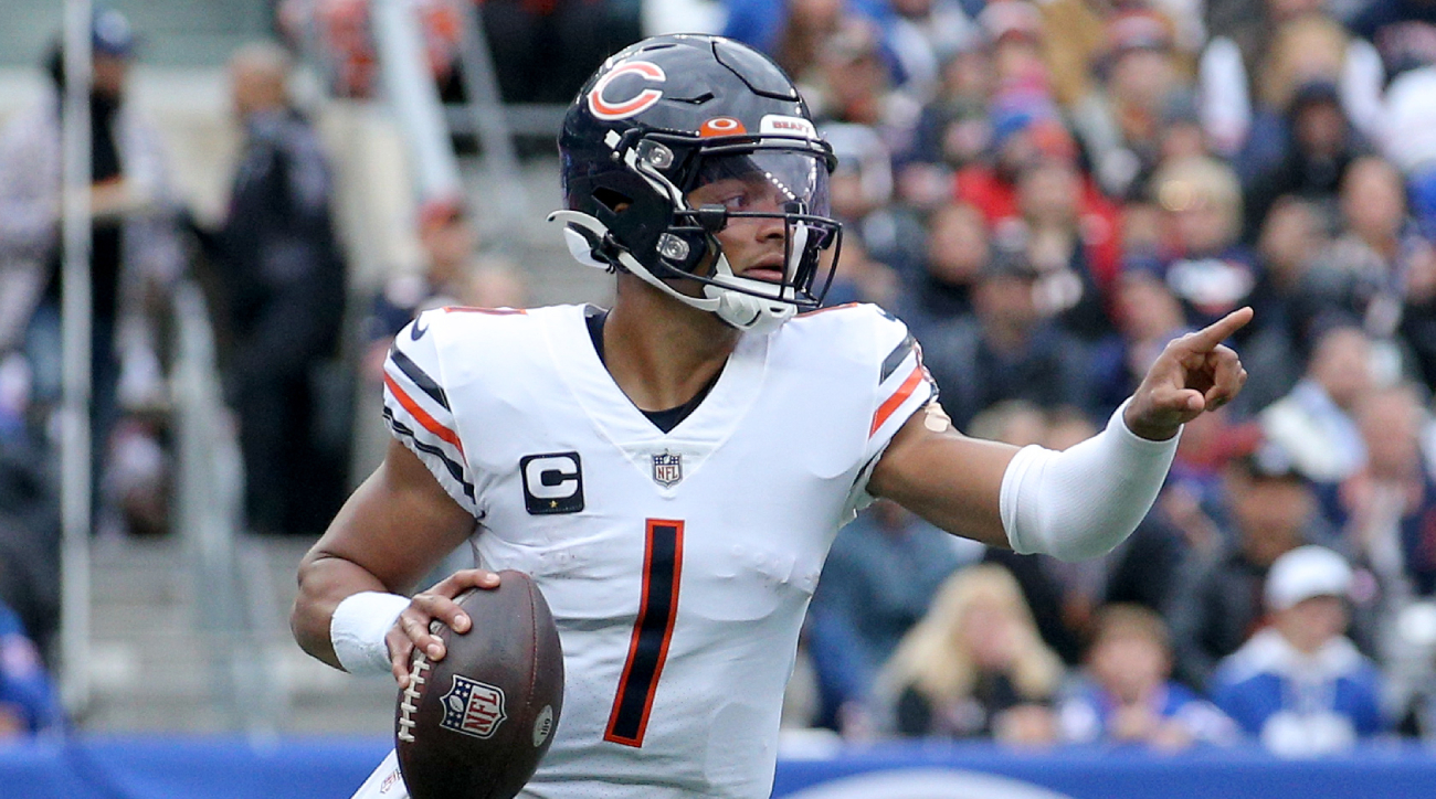 Bears OC Gives Interesting Take on Justin Fields Amid League-Low Stats ...
