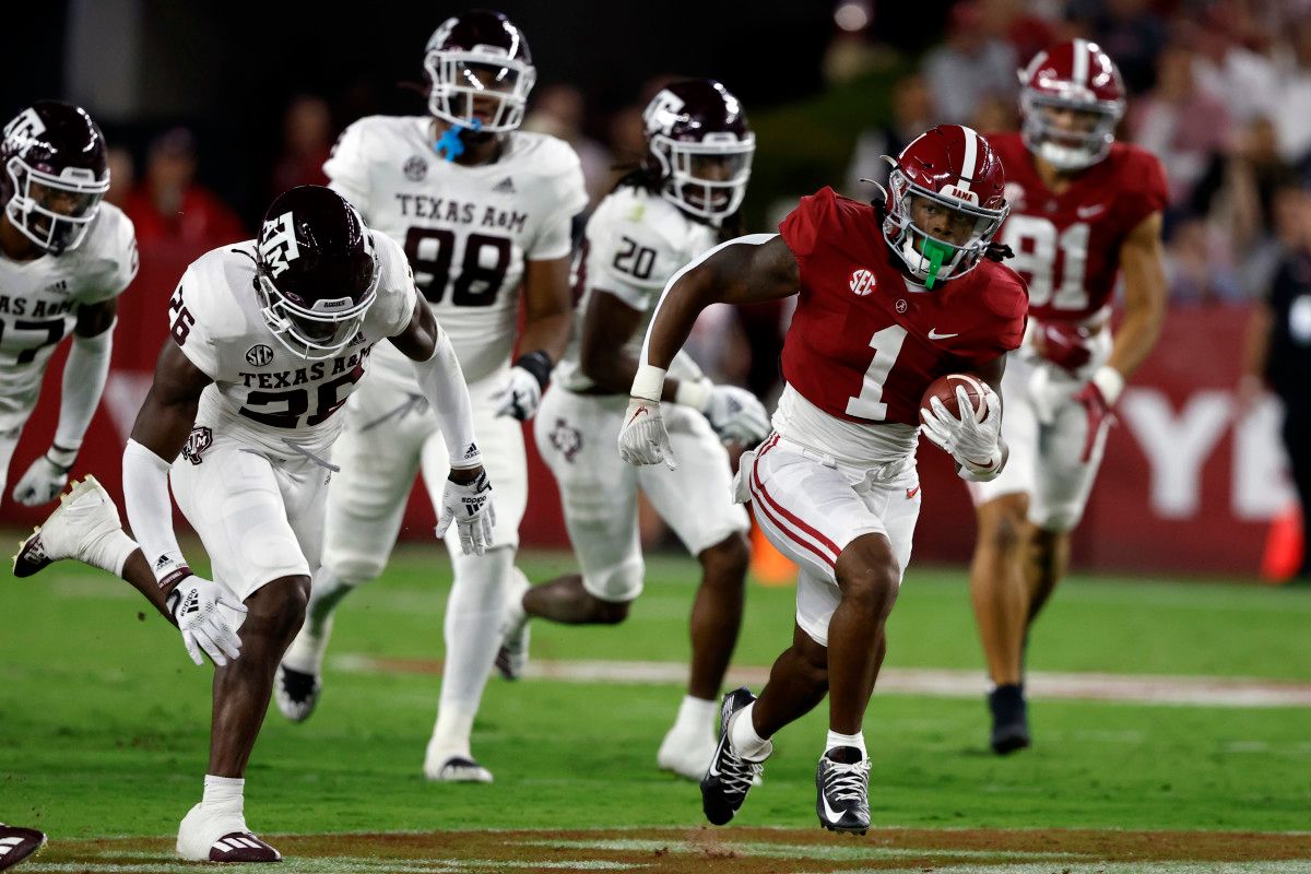 Jahmyr Gibbs Runs Wild Again When Alabama Offense Needed Him - Sports ...