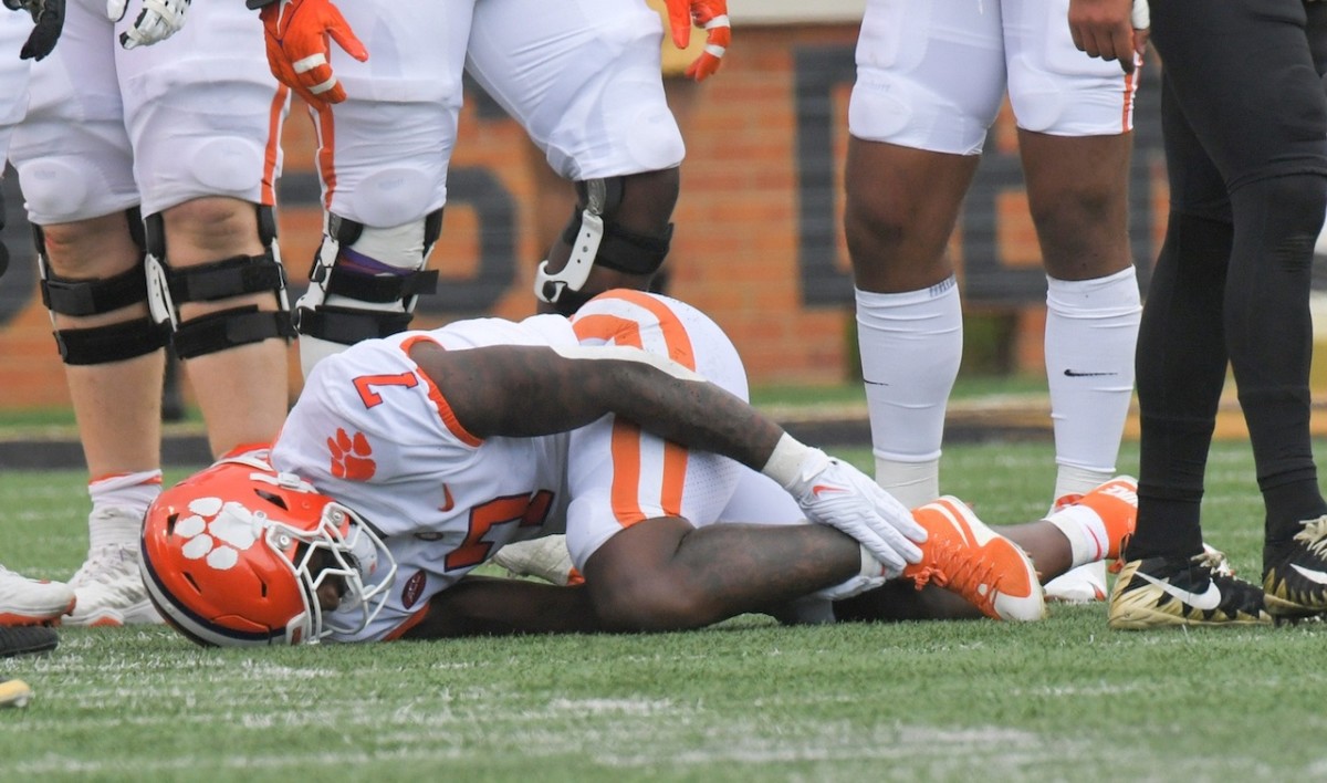 Clemson Tigers RB Kobe Pace to Miss Multiple Weeks - Sports Illustrated ...