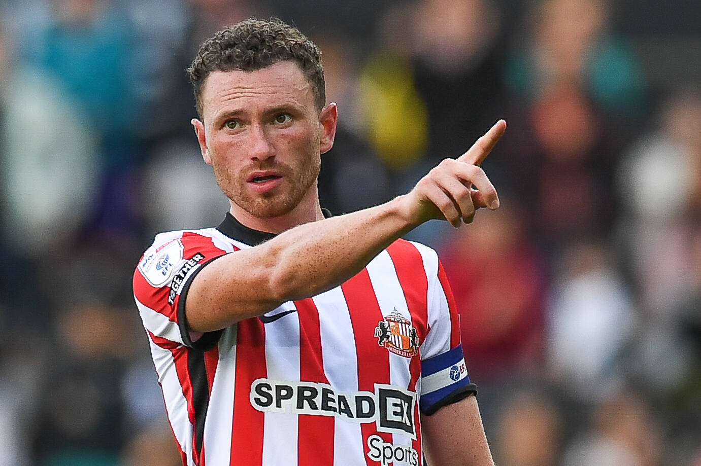 Tony Mowbray says key Sunderland duo 'in danger of breaking down ...