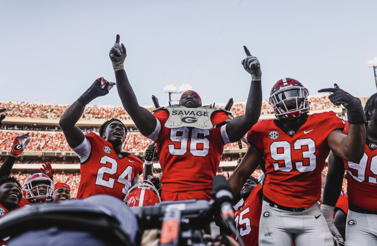 Georgia Football Reclaims No. 1 Spot in AP Top 25 - Sports Illustrated ...