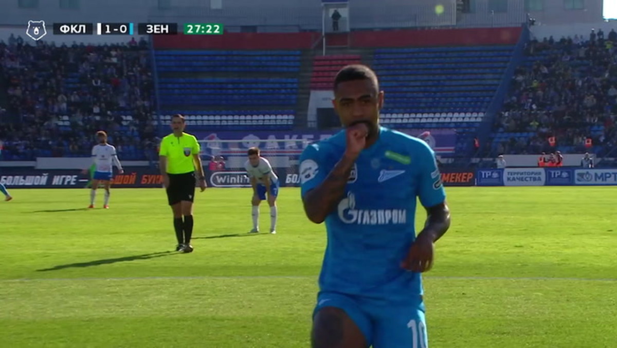 Malcom's brilliant strike vs Fakel - Soccer - OneFootball on Sports ...