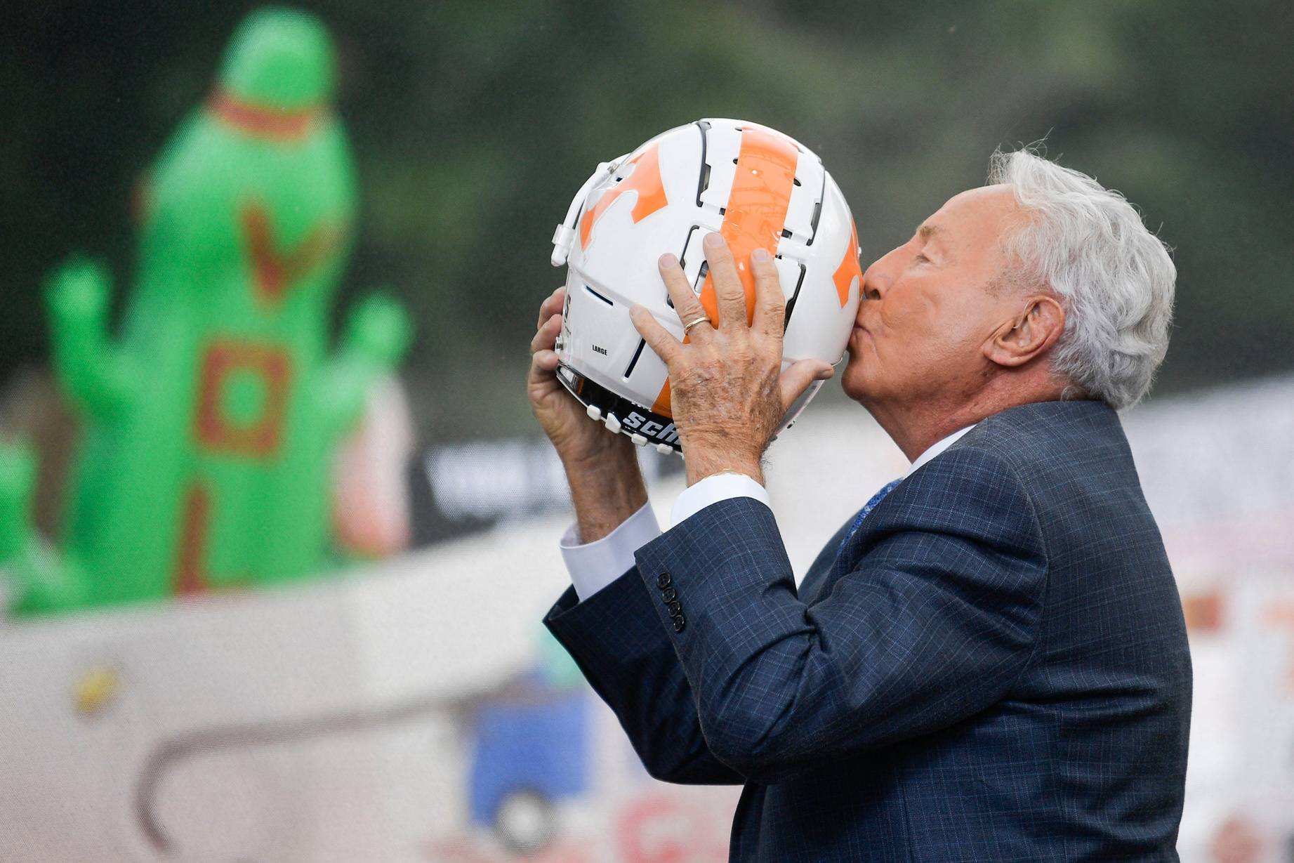 ESPN Posts Lee Corso at Meeting for Saturday’s ‘College GameDay ...