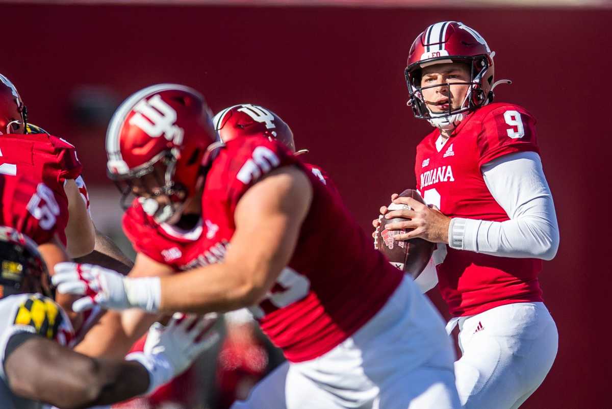 Indiana Football Drops Fourth Consecutive Game in 38-33 Loss to ...